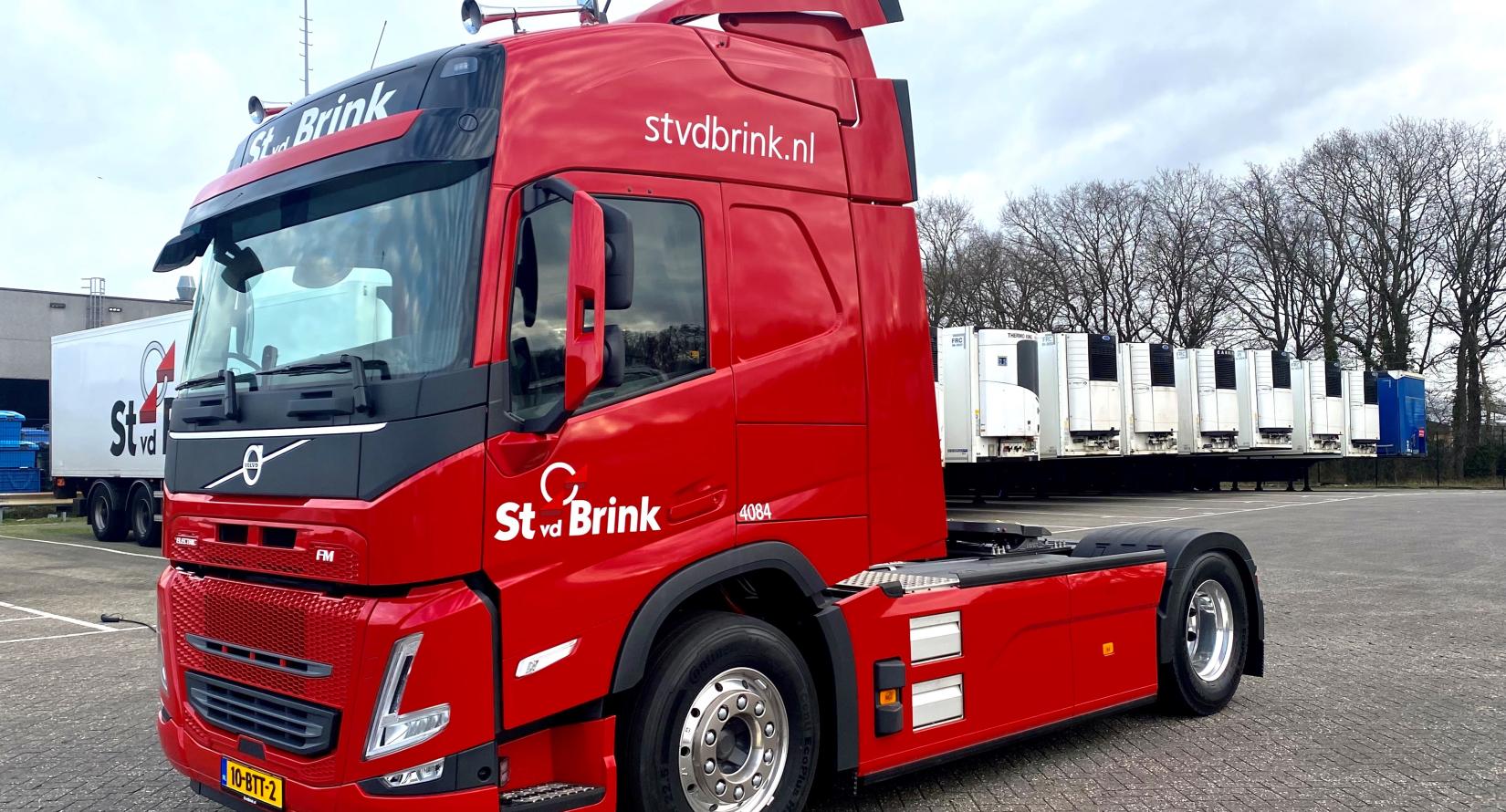 Eerste Volvo FM Electric voor St vd Brink | NEBIM
